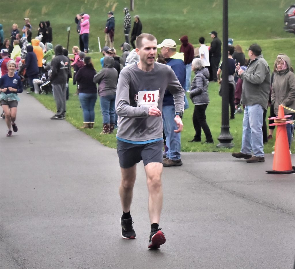 Ohiopyle native Cunningham wins Mount Summit Challenge - Herald-Standard